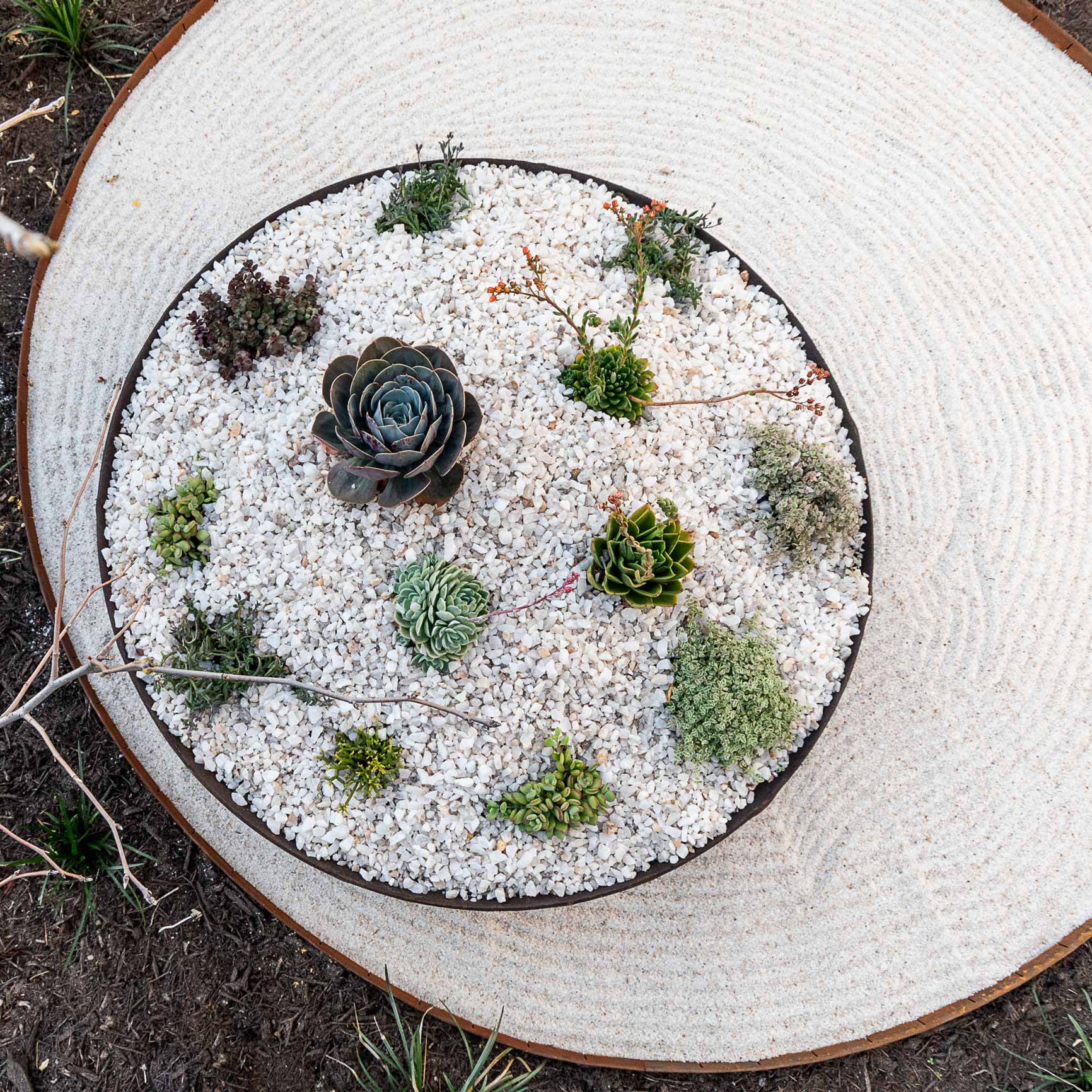 Landscape Edging – Formline Landscape Edging
